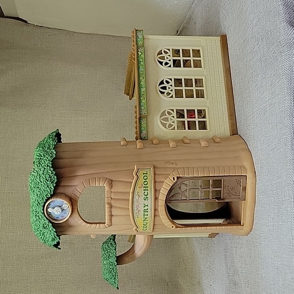 Callico Critters | Toys | Calico Critters Country Tree School With ...